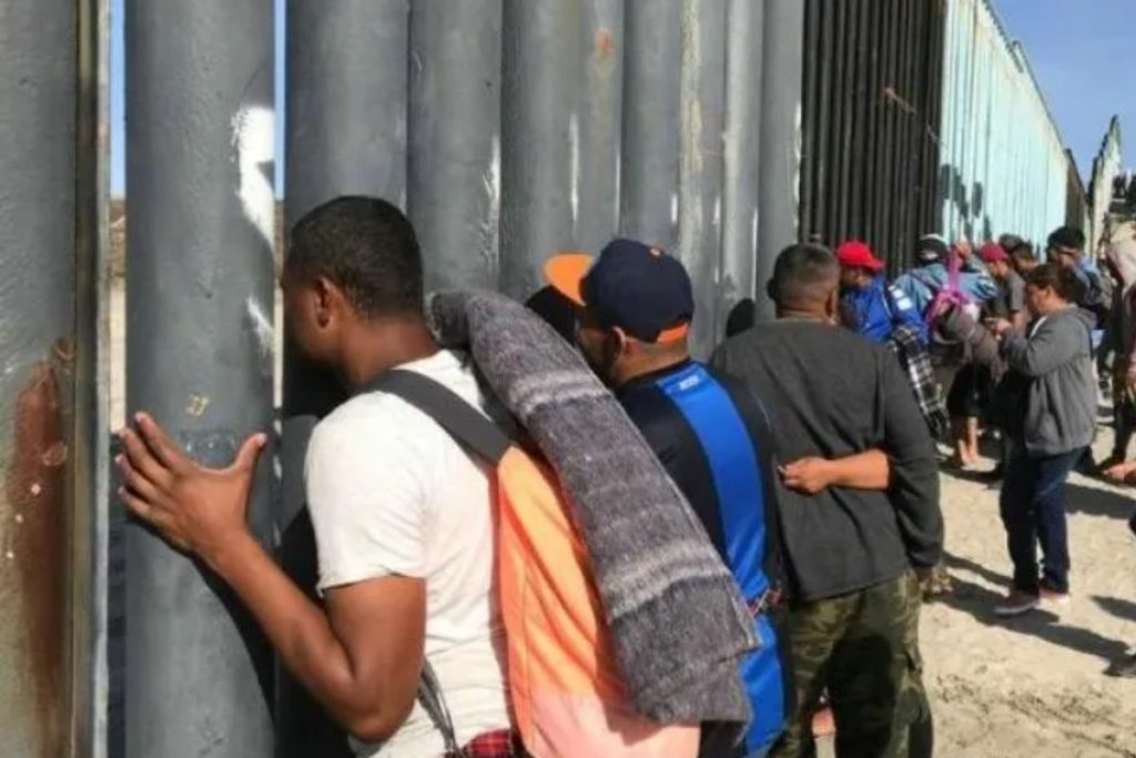 Denuncia la CEM trato indigno de México a migrantes | Desde la Fe