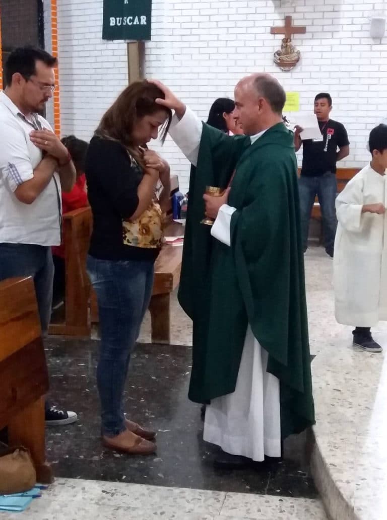 ¿Cómo puedo Comulgar si no puedo recibir la Eucaristía? | Desde la Fe