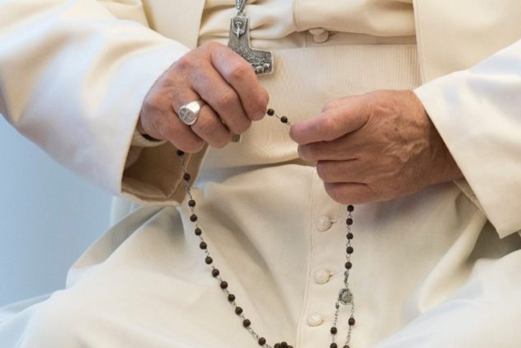 ¿Sabes a qué devoción está dedicado este mes según la Iglesia Católica?