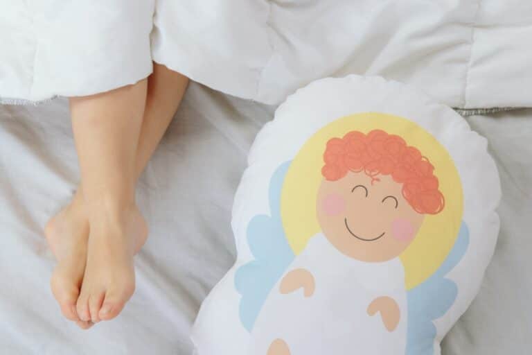 ¿Cómo rezar la oración al ángel de la guarda? | Desde la Fe ¿Cómo rezar la oración al ángel de la guarda? | Desde la Fe